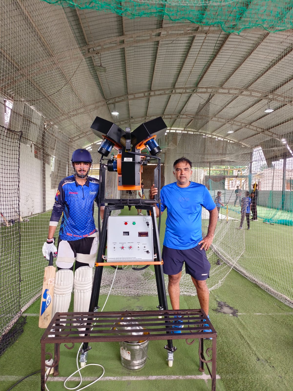 Cricket Bowling Machine– Woodpecker Sports